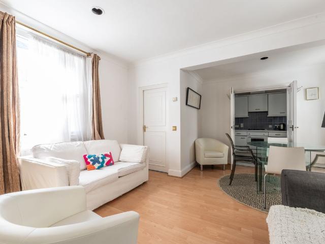 London W1G, 1 bed flat to rent, £2,350 pcm | PrimeLocation