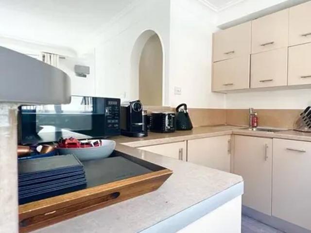 London, W1J 7BT, United Kingdom | 3 bed apartment for rent #164489496 | Rentberry