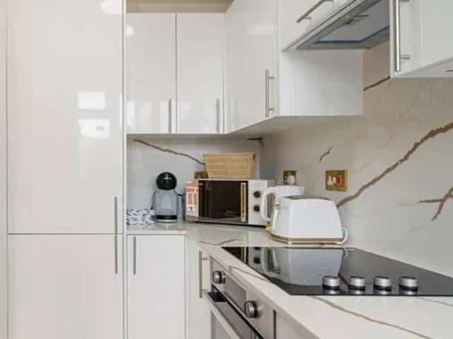 London, W1J 7RP, United Kingdom | 3 bed apartment for rent #154367859 | Rentberry