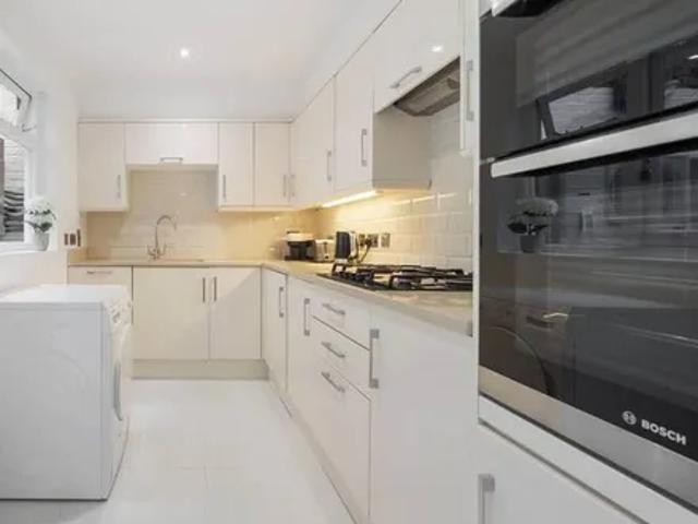 London, W1J 7SQ, United Kingdom | 3 bed apartment for rent #95999189 | Rentberry