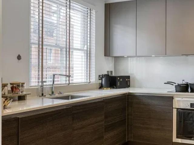 London, W1K 6WZ, United Kingdom | 3 bed duplex for rent #165618953 | Rentberry