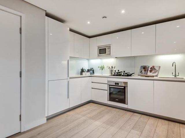 London W2 3 bed apartment to rent £8,017 pcm £1,850 pw