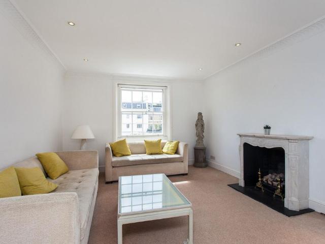London W2 3 bed flat to rent £5,200 pcm £1,200 pw