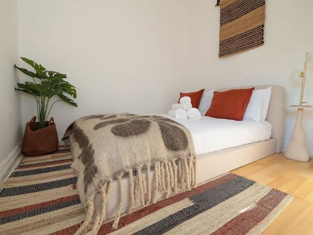 London W2 1 bed flat to rent £2,400 pcm £554 pw
