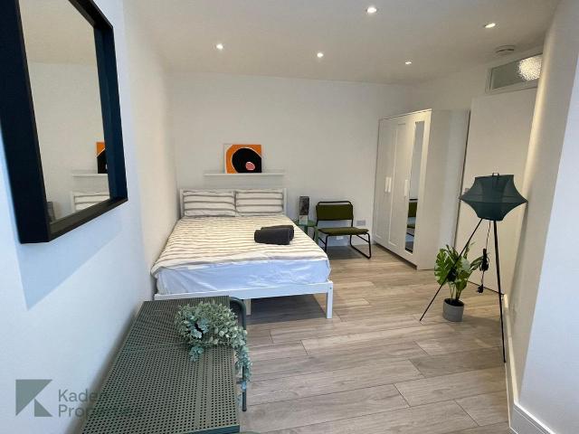 London W2, 2 bed flat to rent, £3,315 pcm | PrimeLocation