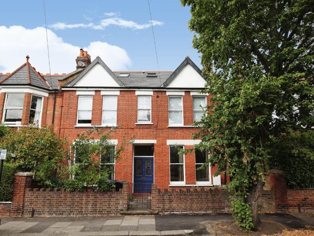 London W3, 3 bed flat to rent, £3,150 pcm | PrimeLocation