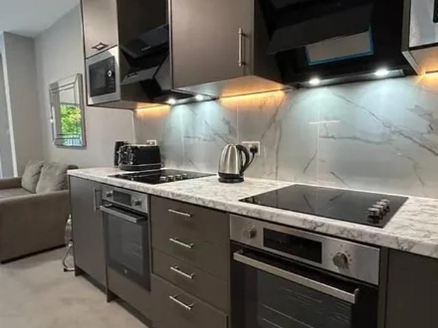 London, W3 7AG, United Kingdom | 5 bed house for rent #164718739 | Rentberry