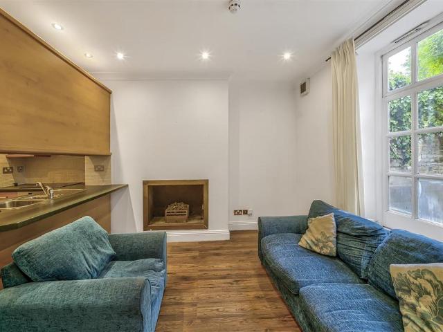 London W5 1 bed flat to rent £1,850 pcm £427 pw