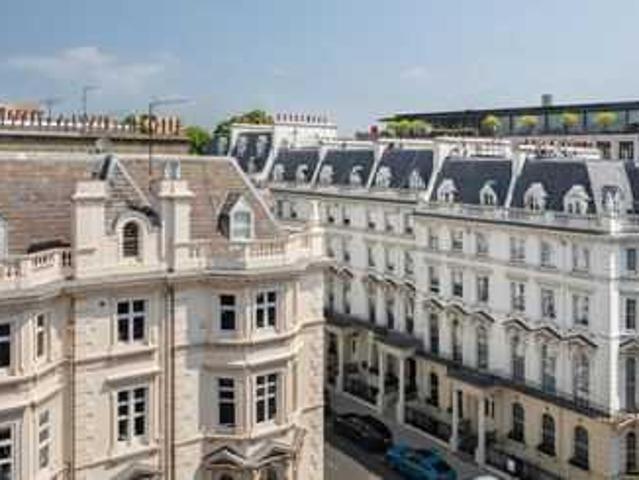 London W8 3 bed apartment to rent £17,333 pcm £4,000 pw