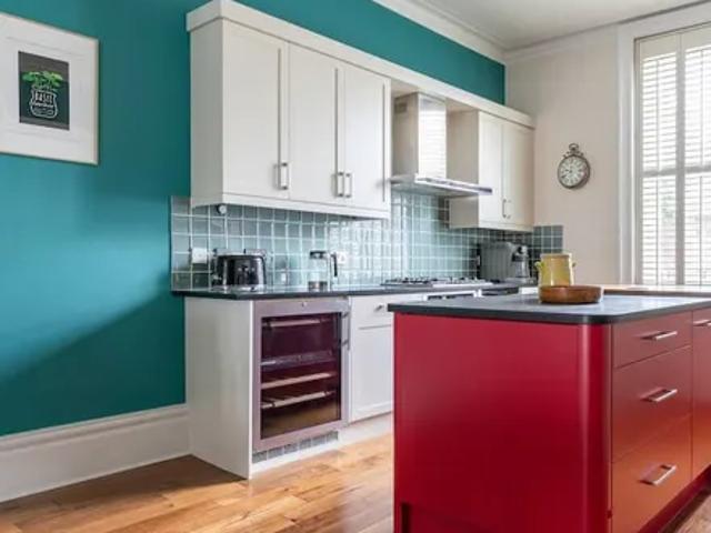 London, W8 7BJ, United Kingdom | 4 bed apartment for rent #96036512 | Rentberry
