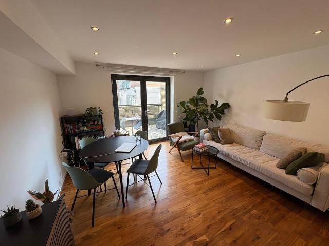 London/Angel EC1V, 1 bed flat to rent, £2,350 pcm | PrimeLocation