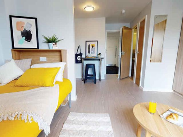 Londonist IQ Sterling Court, London Has an Apartment