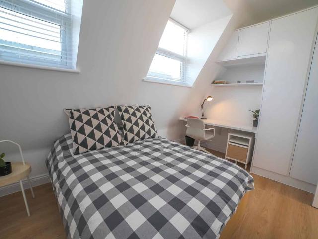 Londonist West Green House, London Student Accommodation | Amber