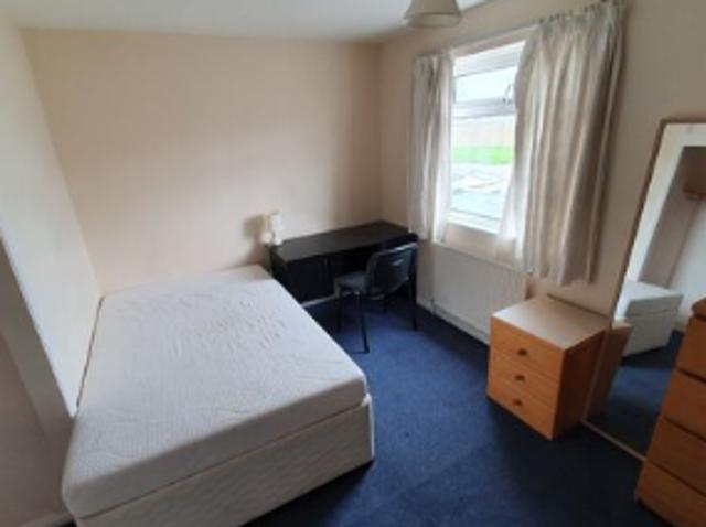 Long Meadow Way, Canterbury