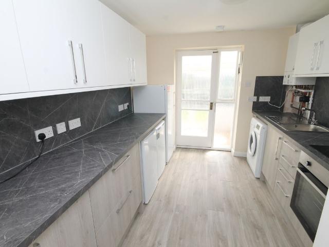 Long Meadow Way, Canterbury CT2, 4 bed property to rent, £415 pcm | PrimeLocation