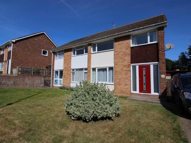 Long Meadow Way, Canterbury, CT2 5 bed semi detached house to rent £2,250 pcm £519 pw