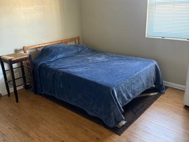 Long or short term Private Large Room For Rent