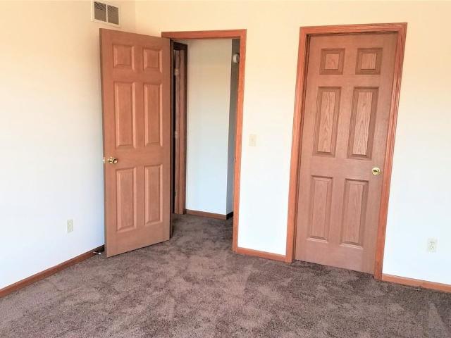 Long Drive Villas 2 Bedroom Apartment for Rent at 3919 Long Dr, Norton, OH 44203