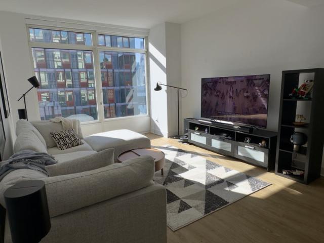 Long Island City Private Room