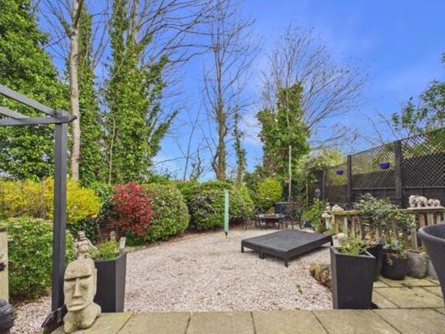 Long Lane, Bexleyheath, 3 Bedroom Semi detached
