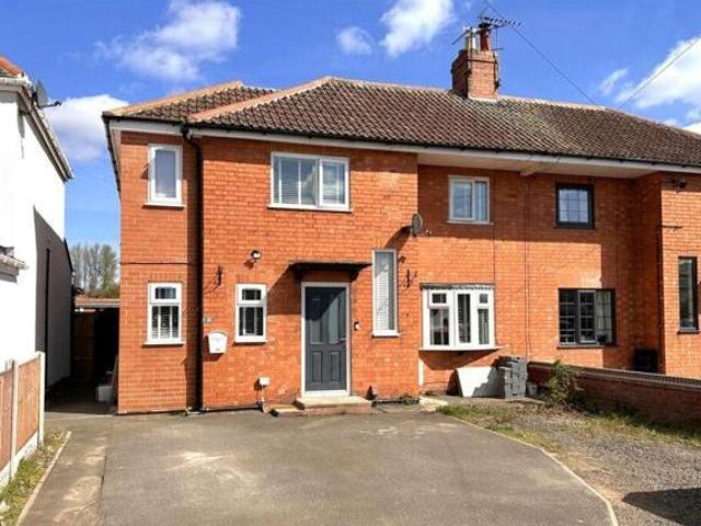 Long Lane, Farndon, 4 Bedroom Semi detached