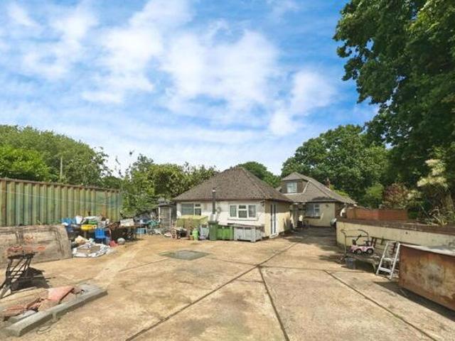 Long Lane, Holbury, 5 Bedroom Detached