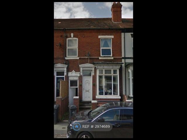 Long Lane, Halesowen B62, 3 bed terraced house to rent, £1,175 pcm | PrimeLocation