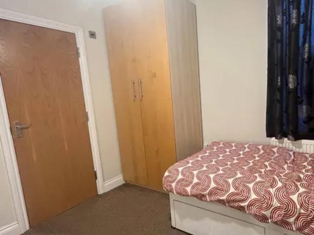 Long Lane, London, N2 8JP, United Kingdom | Room for rent #166390249 | Rentberry