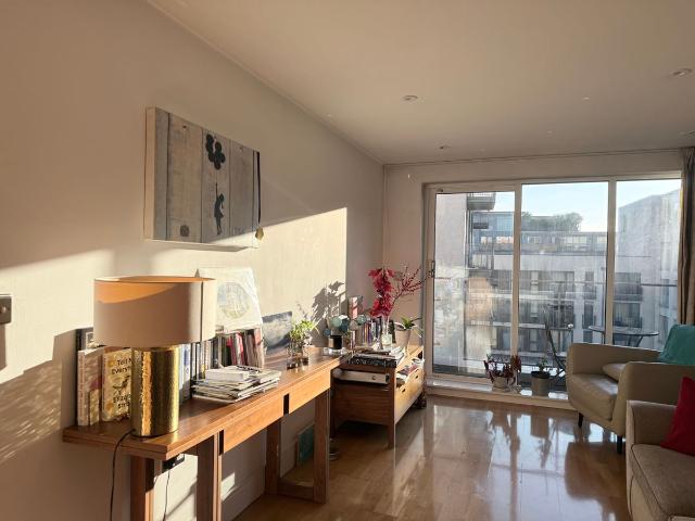 Long Lane, London SE1, 1 bed flat to rent, £2,500 pcm | PrimeLocation