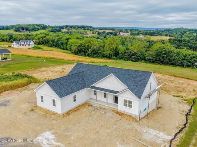 Long Lane Rd, Walnutport, Home For Sale