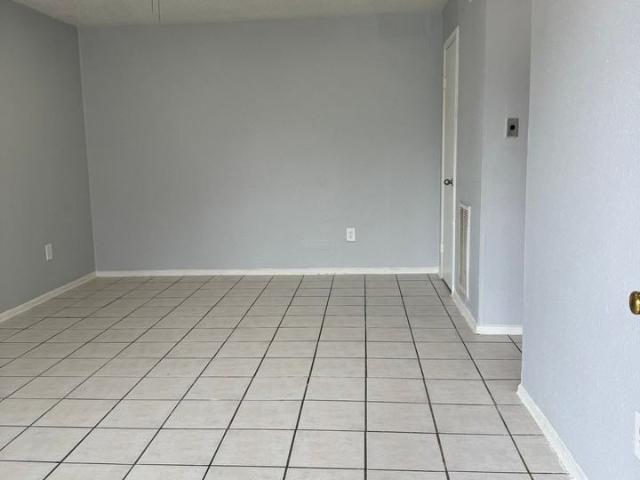 Long Point Plaza Apartments Studio Apartment for Rent at 1742 Woodvine Dr, Houston, TX 77055 Spring Branch East