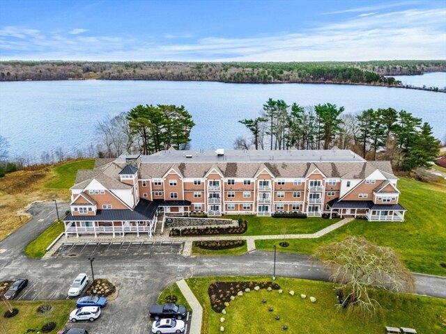 Long Point Rd Unit,lakeville, Condo For Sale
