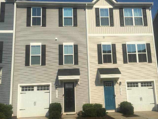 Long Ridge Ln