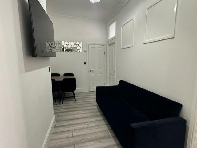 Long Ridge Road, London SW5, 2 bed flat to rent, £3,300 pcm | PrimeLocation