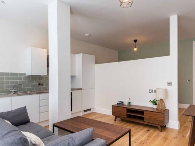Long Row, Nottingham, NG1