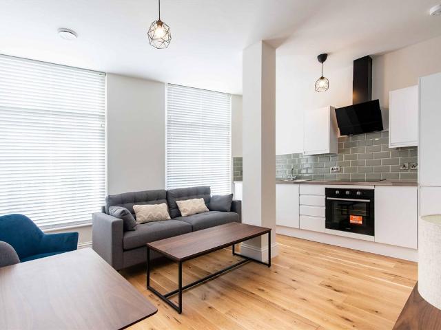 Long Row, Nottingham NG1, 1 bed flat to rent, £1,025 pcm | PrimeLocation