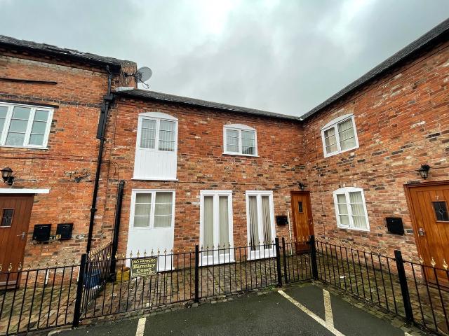 Long Street, Atherstone CV9, 2 bed terraced house to rent, £850 pcm | PrimeLocation
