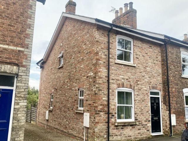 Long Street, Easingwold, York YO61, 2 bed terraced house to rent, £995 pcm | PrimeLocation