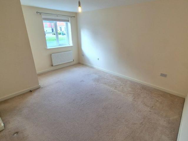 Long Swath Way, Birstall, LE4