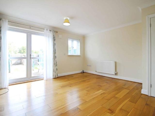 Longcot Close, Stratton, Swindon, Swindon, SN3