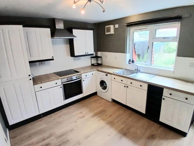 Longcroft Road