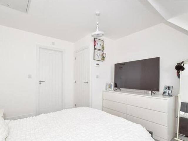 Longacres Way, Chichester, 3 Bedroom Semi detached