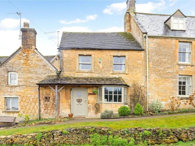 Longborough, Moreton In Marsh. 2 bed terraced house to rent £1,875 pcm £433 pw