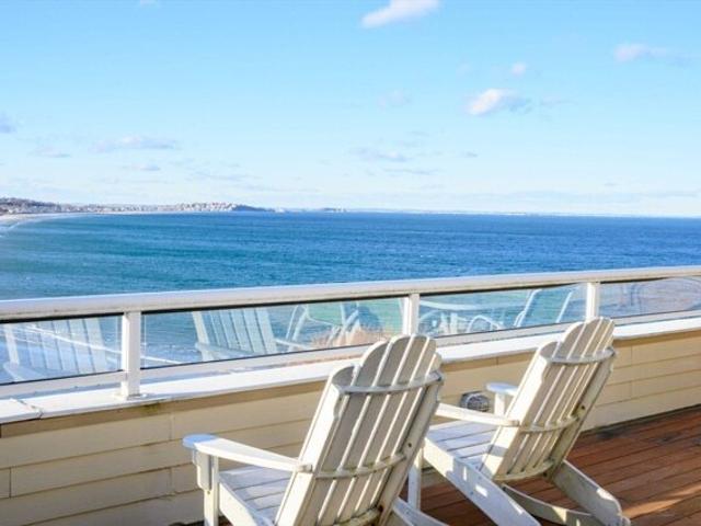 Longbeach Ave Apt,hull, Condo For Sale