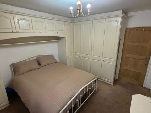 Longbridge Road, Barking IG11, 3 bed shared accommodation to rent, £850 pcm | PrimeLocation