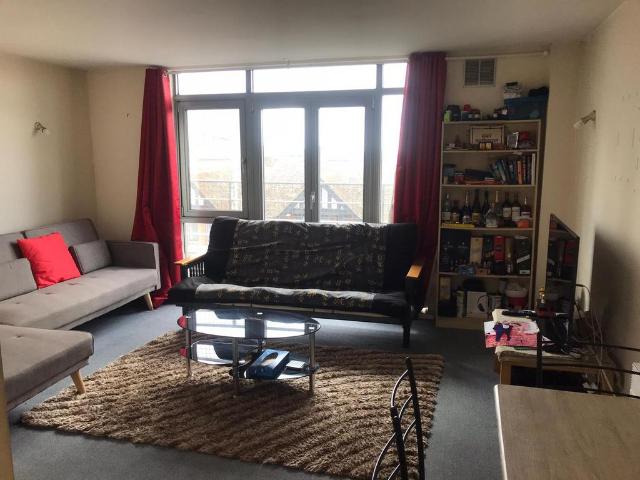 Longbridge Road, Barking,Ilford. 1 bed flat to rent £1,450 pcm £335 pw