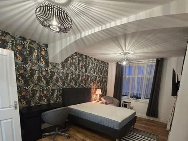 Longbridge Road, London, IG11 8TB, United Kingdom | 9 bed house for rent #167867549 | Rentberry