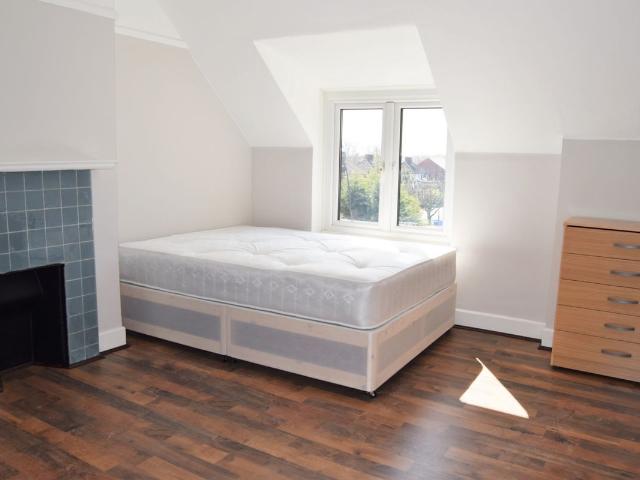 Longbridge Road, Room 5, Dagenham RM8, Room to rent, £875 pcm | PrimeLocation
