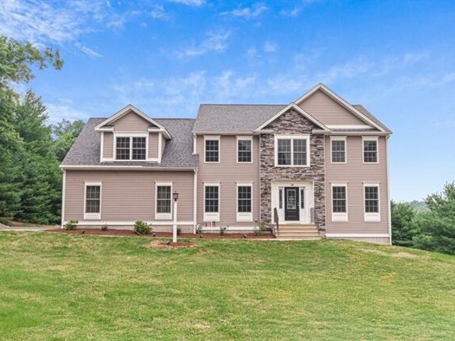 Longbrook Dr, Cumberland, Home For Sale