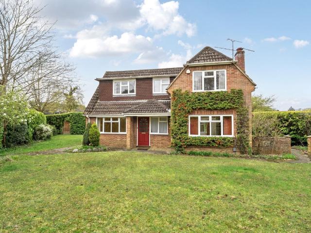 Longdown, Fleet, Hampshire GU52, 3 bed detached house to rent, £2,350 pcm | PrimeLocation